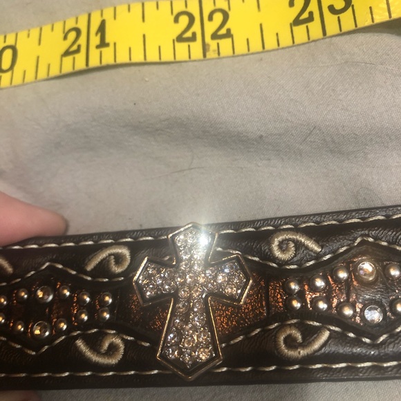 Ariat | Accessories | Ariat Cross Bling Belt Dark Brown Gorgeous Sz 26 ...